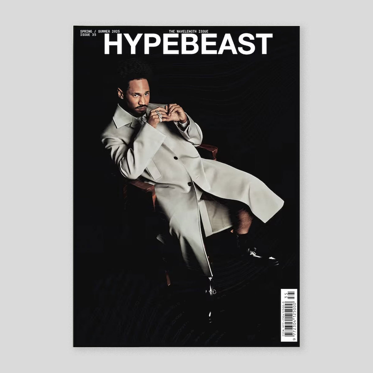 Hypebeast #35 | The Wavelength Issue – Colours May Vary